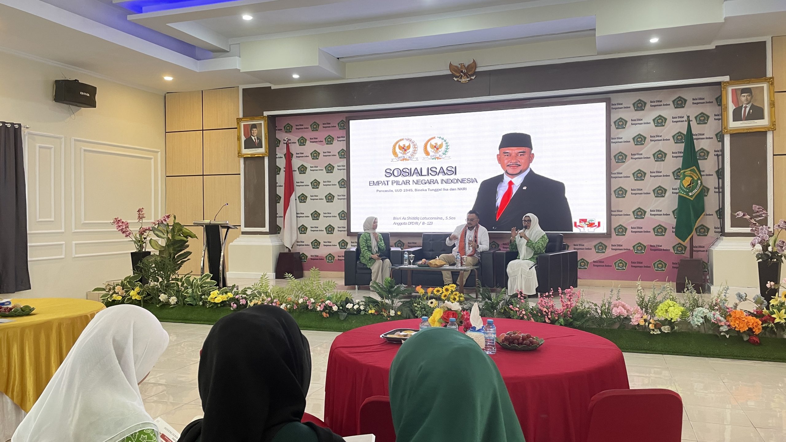 Anggota MPR-RI Gandeng Fatayat NU Maluku Gelar Sosialisasi Empat Pilar Kebangsaan - dekritmaluku.com